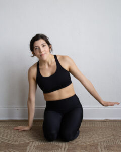 21 Easy Handstand Drills to Help You Balance - Elizabeth Vigen